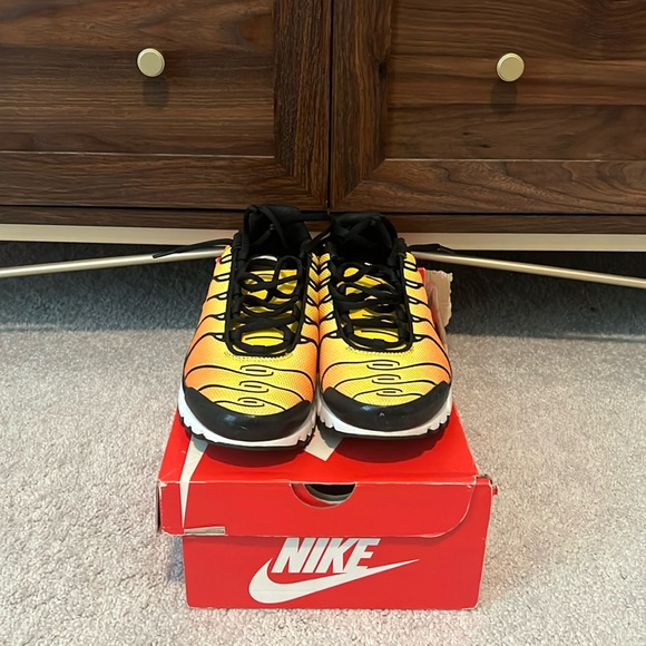 Nike | Shoes | Nike Air Plus Trainer Sunset | Poshmark